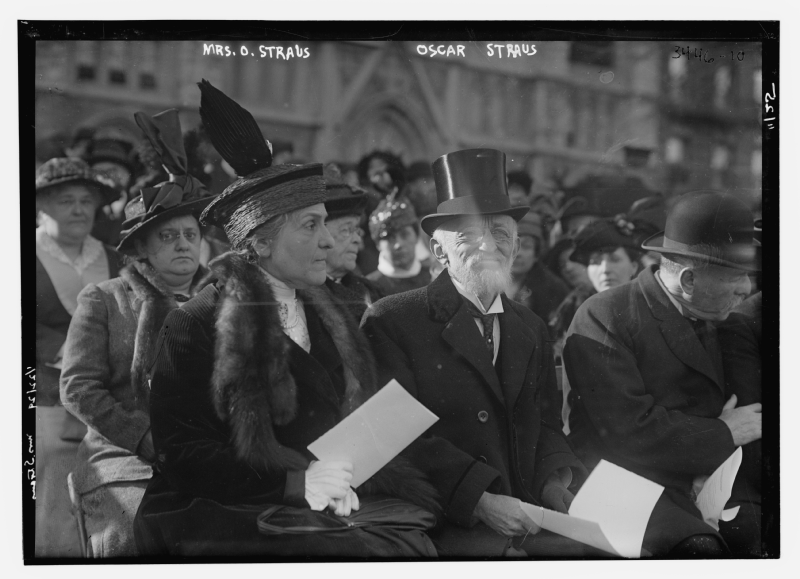 “In Death They Were Not Divided”: Isidor & Ida Straus - Soliloquism